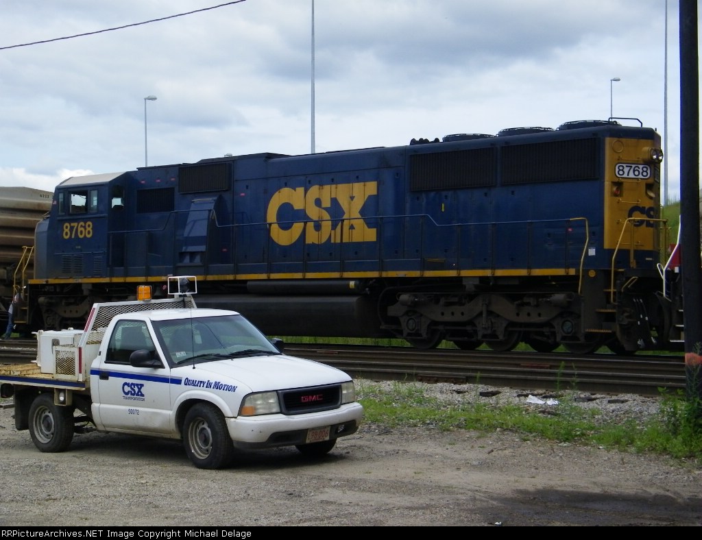 CSX 8768